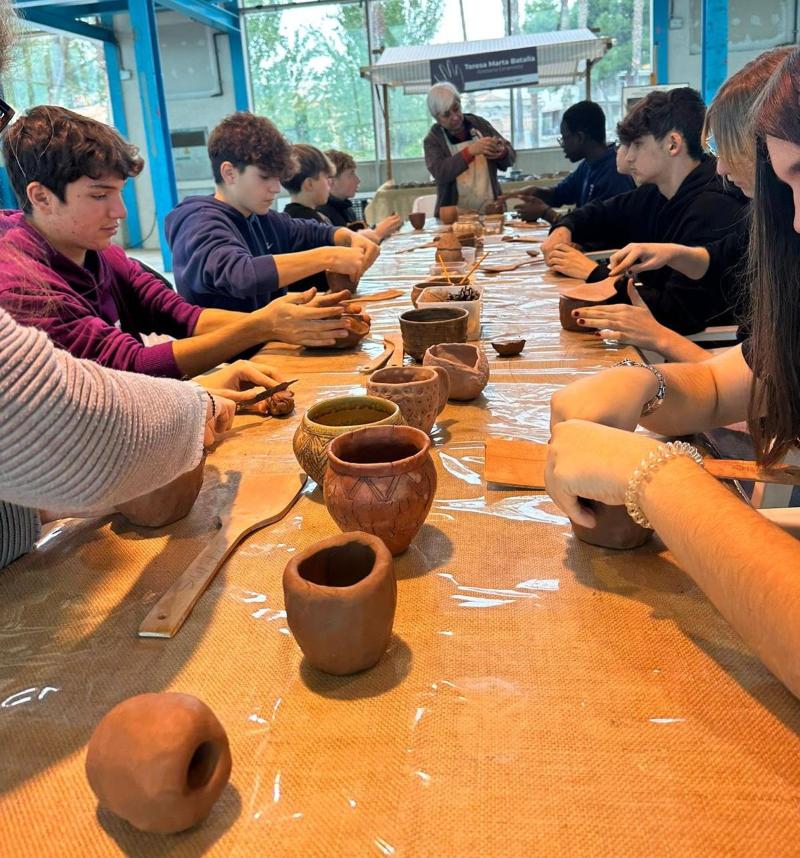 Taller d'iniciació a la ceràmica amb la tècnica de pessic | Formació | EAC | Dipta